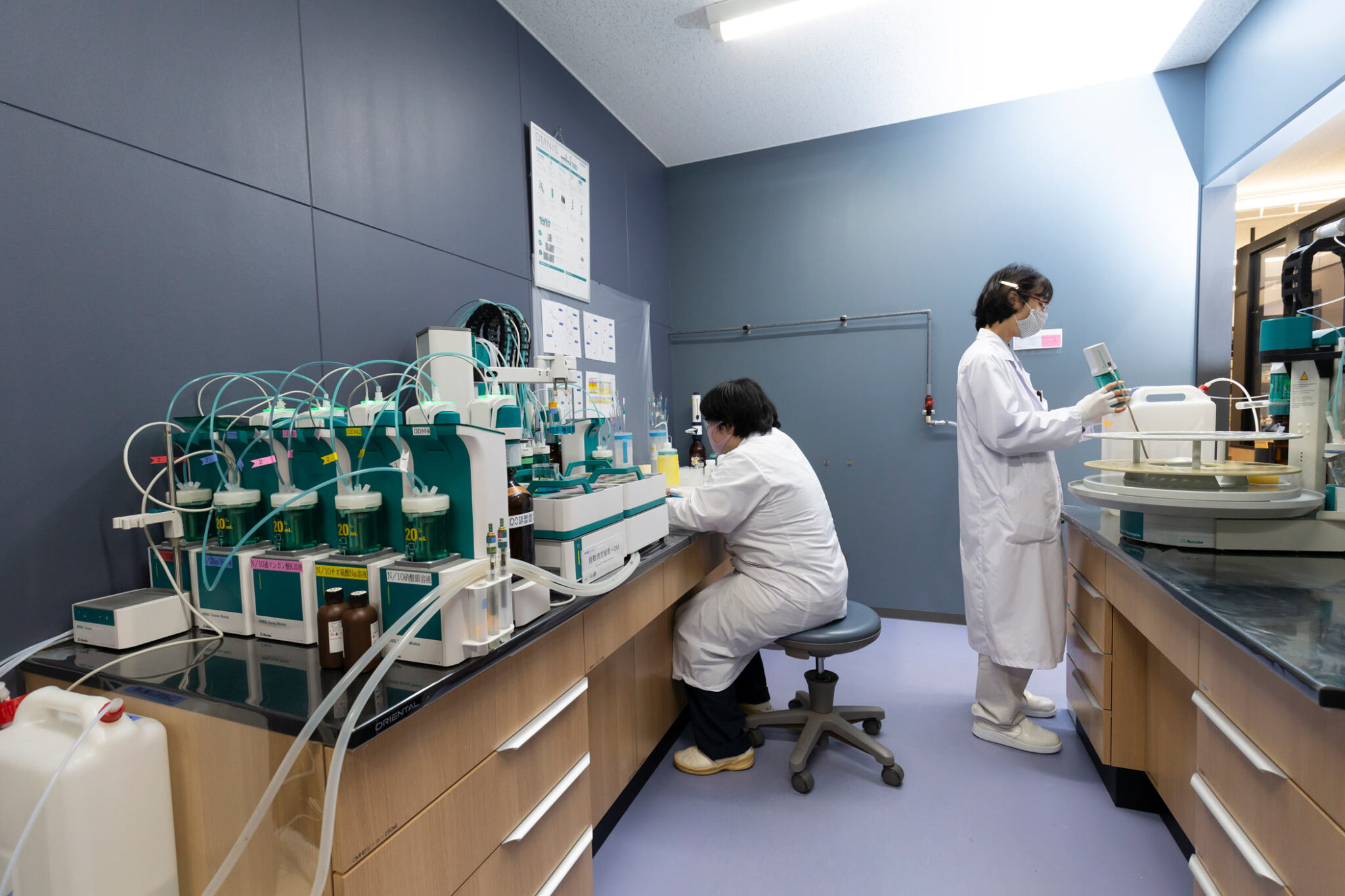 分析・解析装置一覧 - EBINAX株式会社